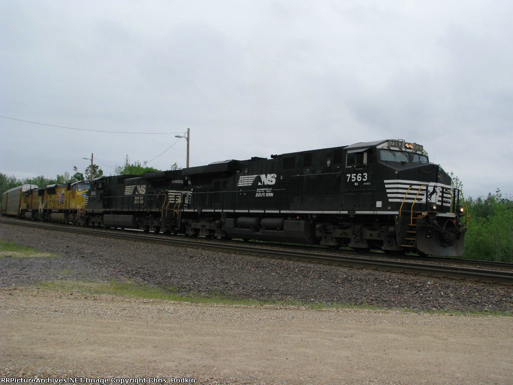 NS 7563